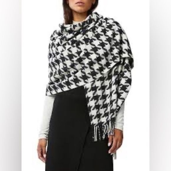 Dkny | Accessories | Nwt Dkny Womens Houndstooth Oversized Blanket Wrapshawl Blackwhite | Poshmark